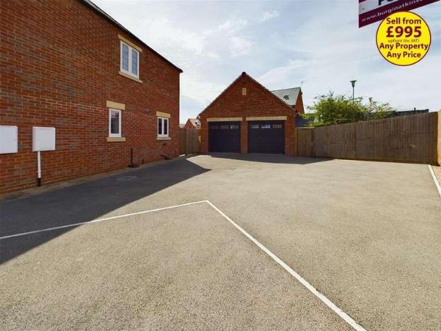 5 bed house for sale