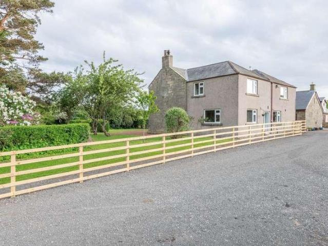 5 bed house for sale
