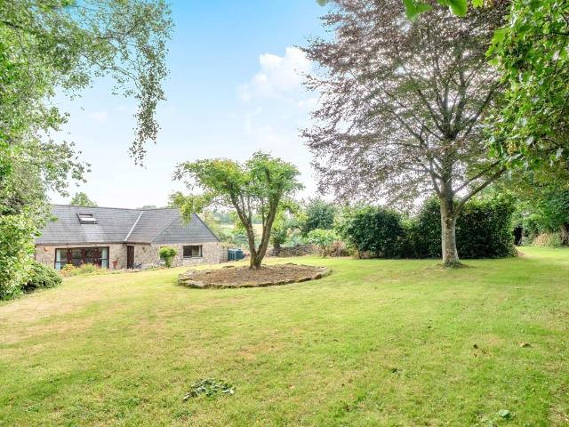 5 bed house for sale