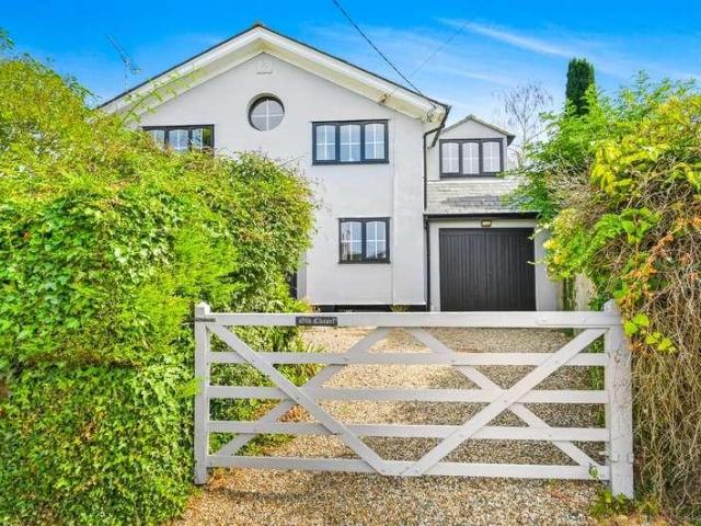 5 bed house for sale