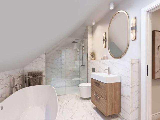 5 bed house for sale