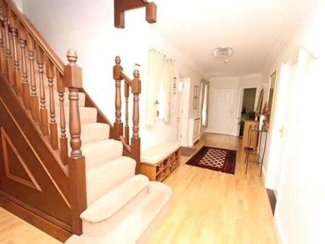 5 bed house for sale
