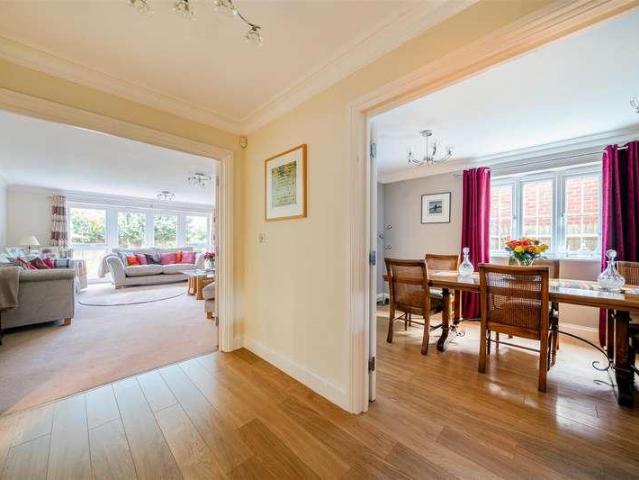 5 bed house for sale
