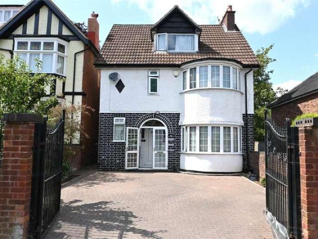 5 bed house for sale