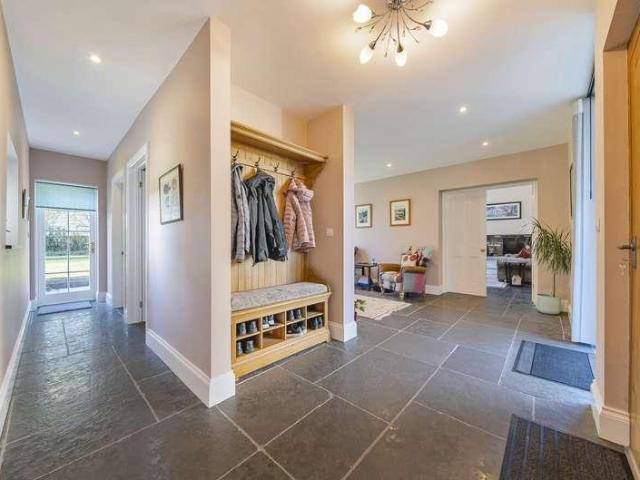 5 bed house for sale