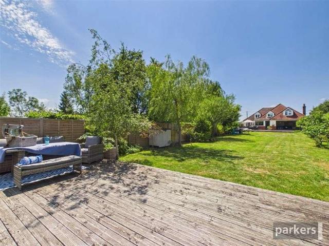 5 bed house for sale