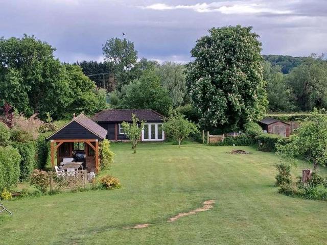 5 bed house for sale