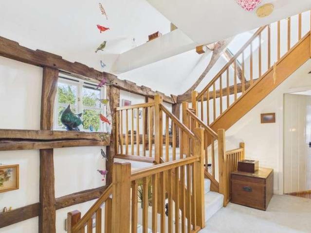 5 bed house for sale