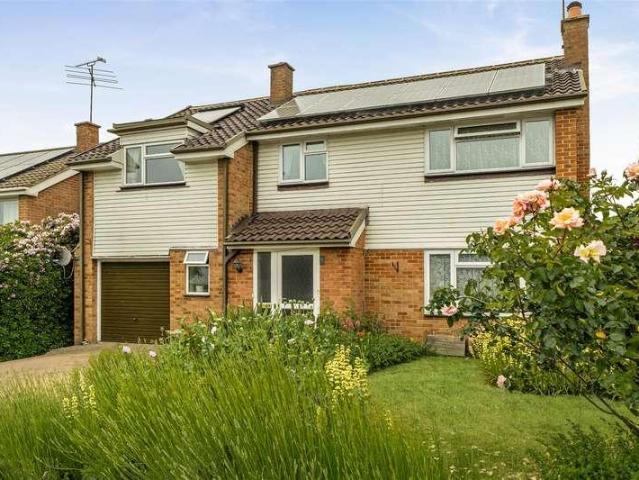 5 bed house for sale