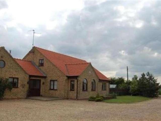 5 bed house for sale