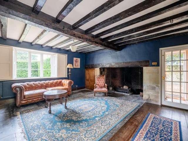 5 bed house for sale