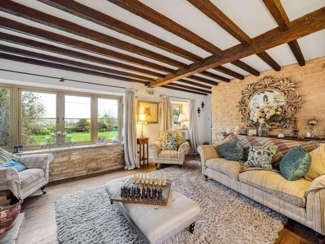 5 bed property for sale