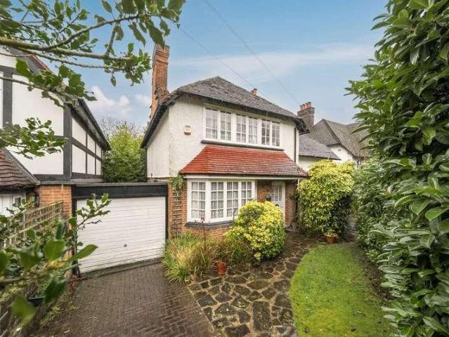 5 bed house for sale