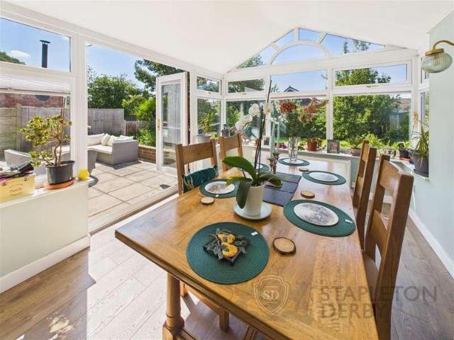 5 bed house for sale