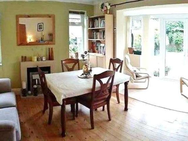 5 bed house for sale
