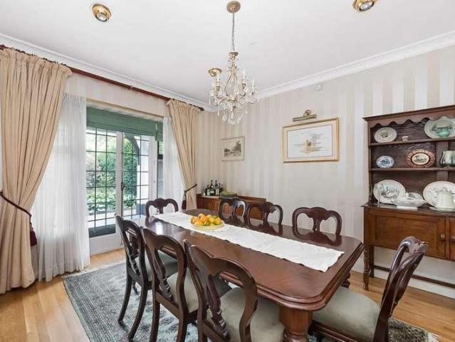5 bed house for sale