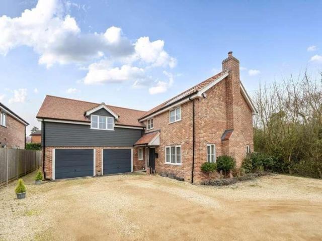 5 bed house for sale