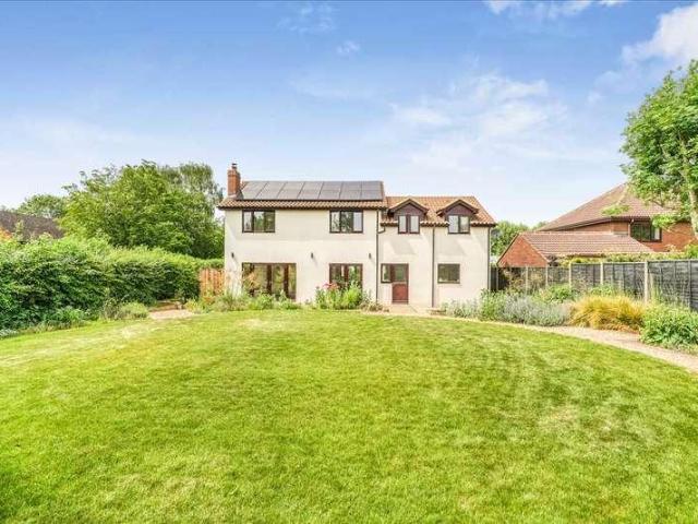 5 bed house for sale