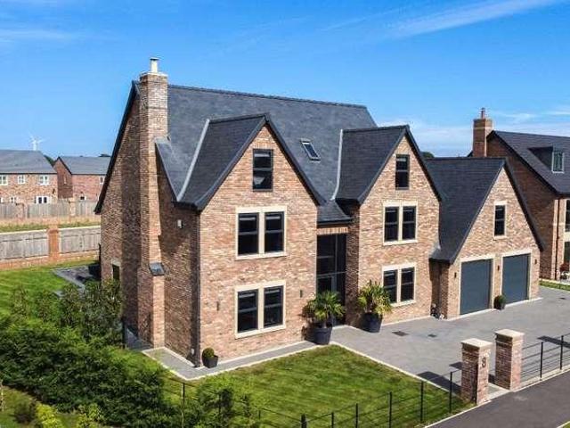 5 bed house for sale