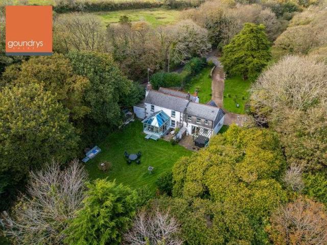 5 bed house for sale