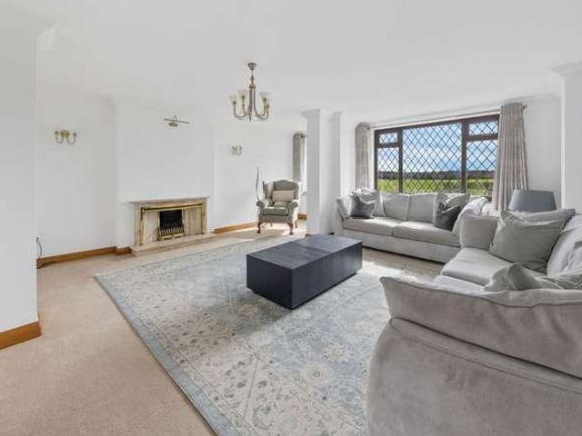 5 bed house for sale
