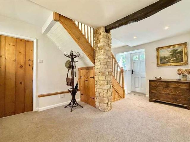 5 bed house for sale