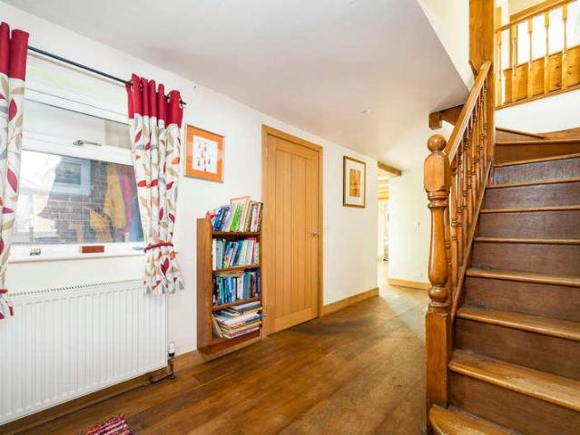 5 bed house for sale
