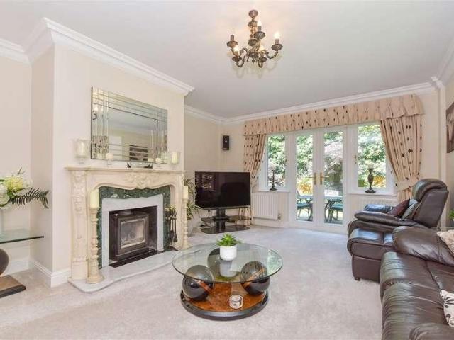 5 bed house for sale