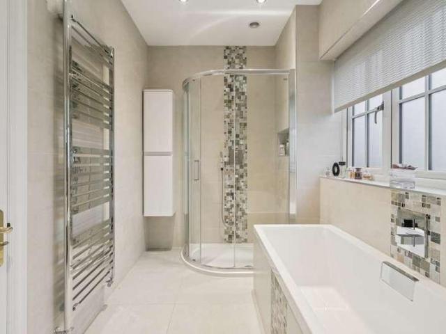 5 bed house for sale