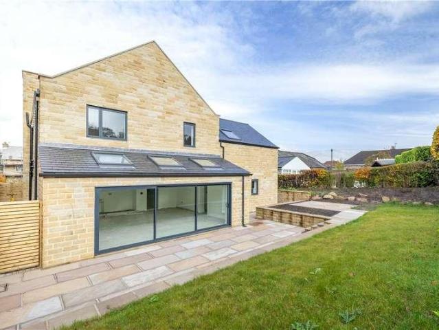 5 bed house for sale