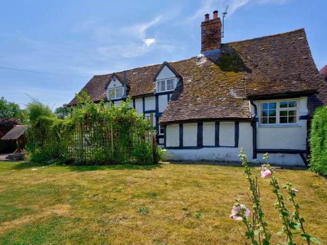 5 bed house for sale