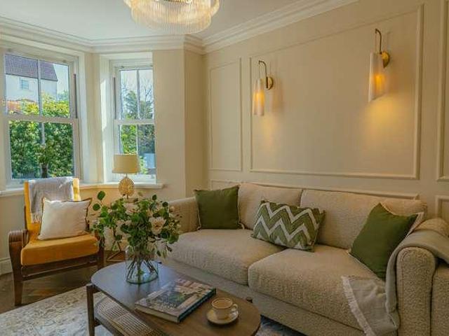 5 bed house for sale