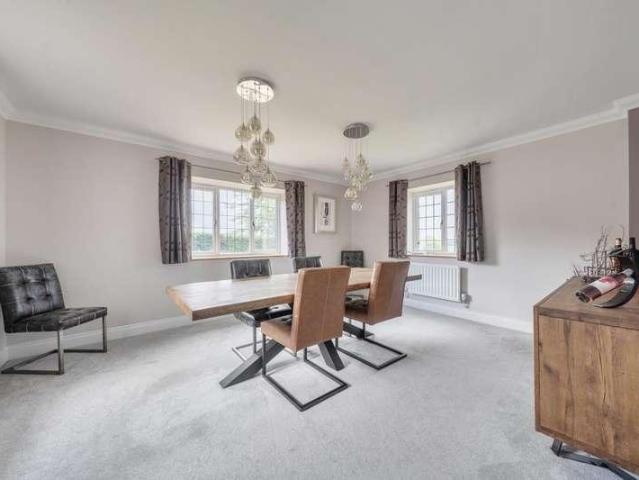 5 bed house for sale