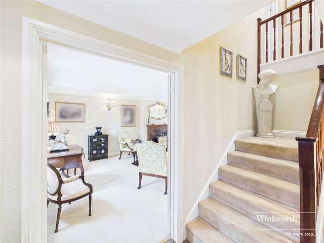 5 bed house for sale