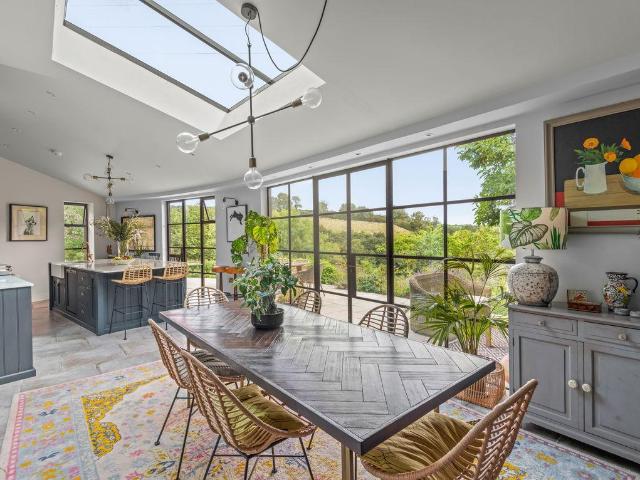 5 bed house for sale