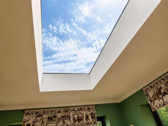 5 bed house for sale