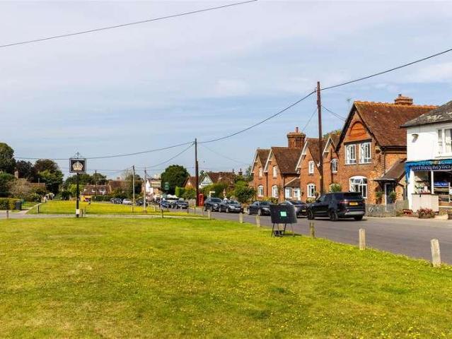 5 bed house for sale