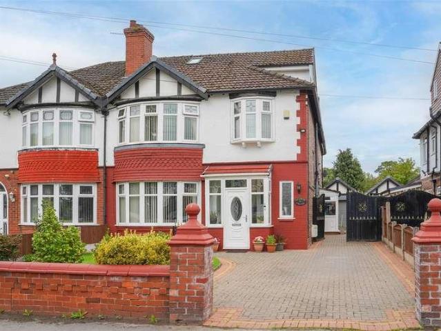 5 bed house for sale