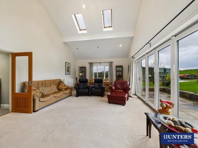 5 bed house for sale