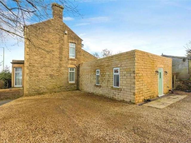 5 bed house for sale