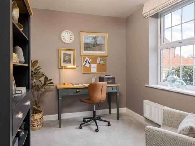 5 bed house for sale