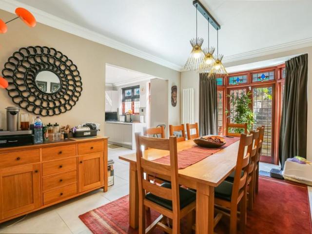 5 bed house for sale