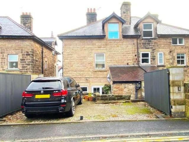 5 bed house for sale