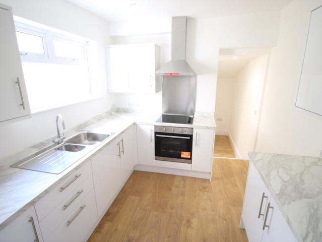 5 bed house near St George Park
