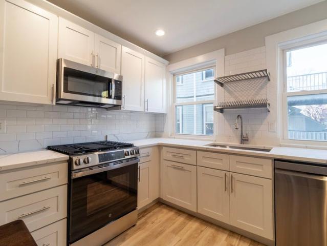 5 bed in Brookline on a flexible lease