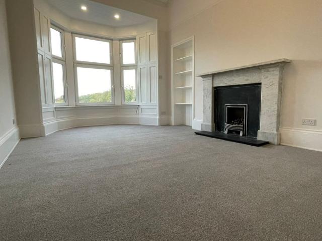 5 Bed Maisonette, Sauchiehall Street, G3
