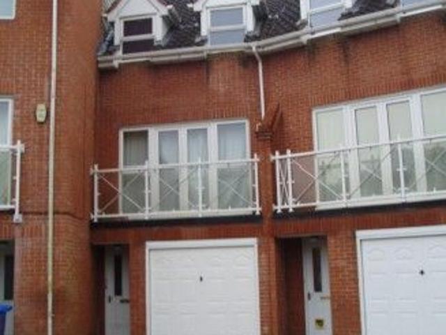 5 Bed Old Laundry Court, off Waterworks Road