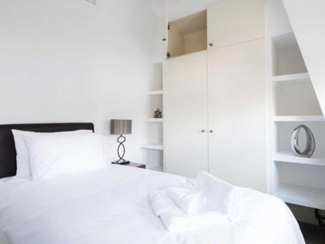 5 bed penthouse to rent