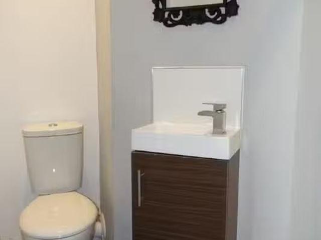 5 bed property to rent in Southfield Road, TS1, Middlesbrough