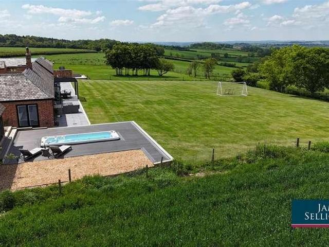5 bed property for sale